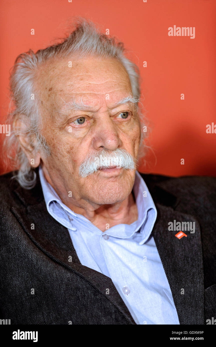 Manolis hi-res stock photography and images - Alamy