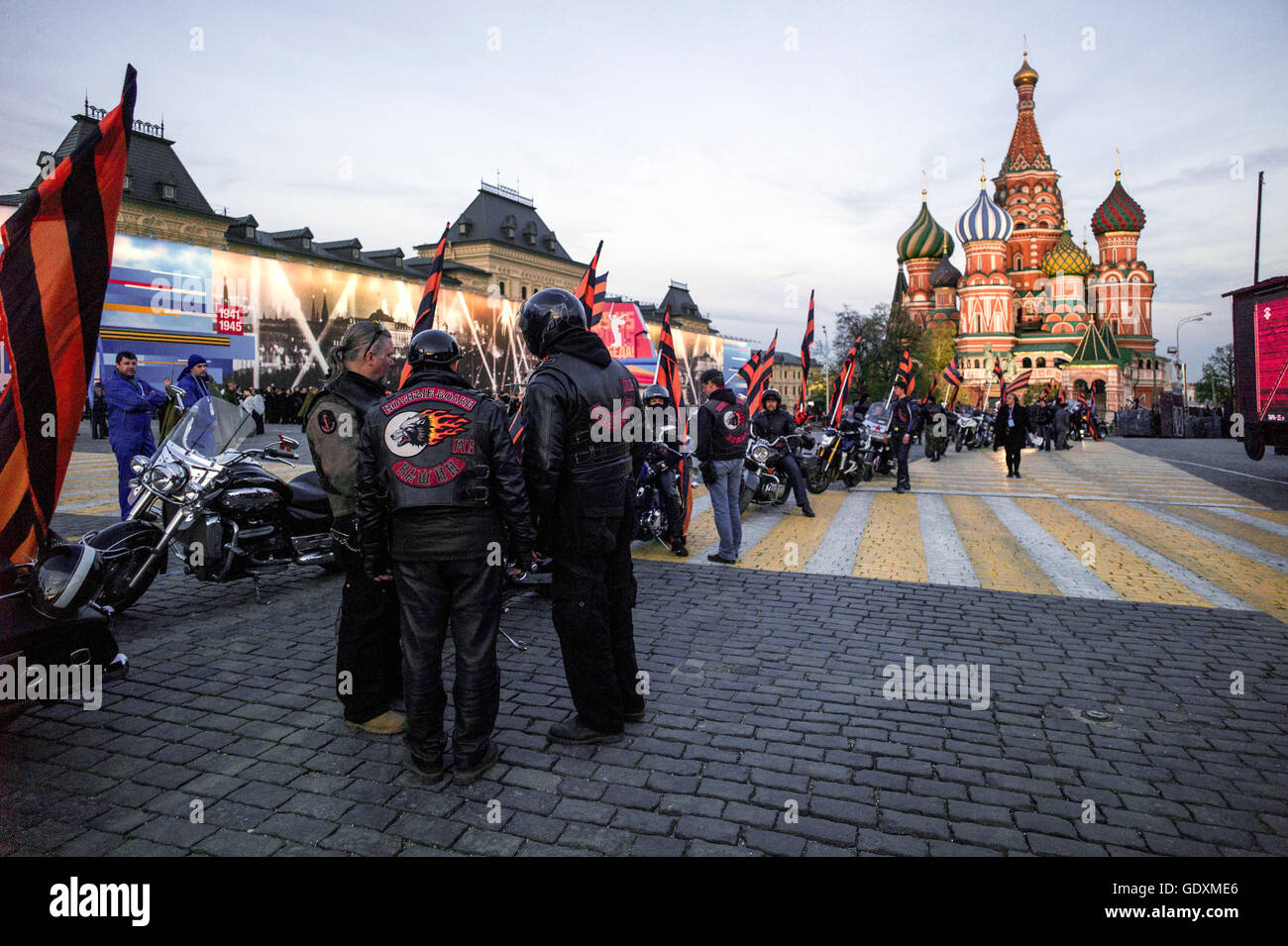 History of wolves hi-res stock photography and images - Alamy