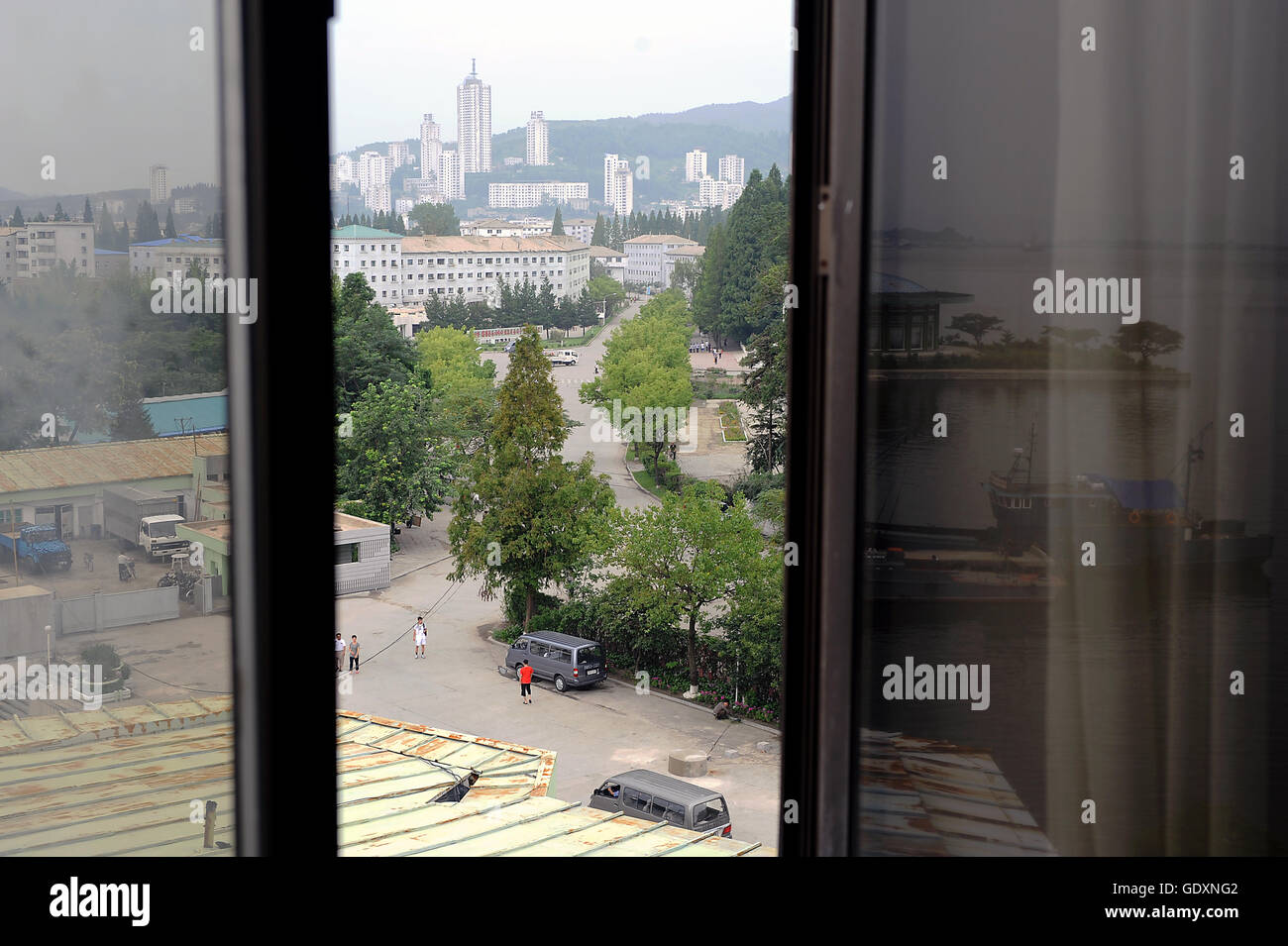 Coastal town of Wonsan Stock Photo - Alamy