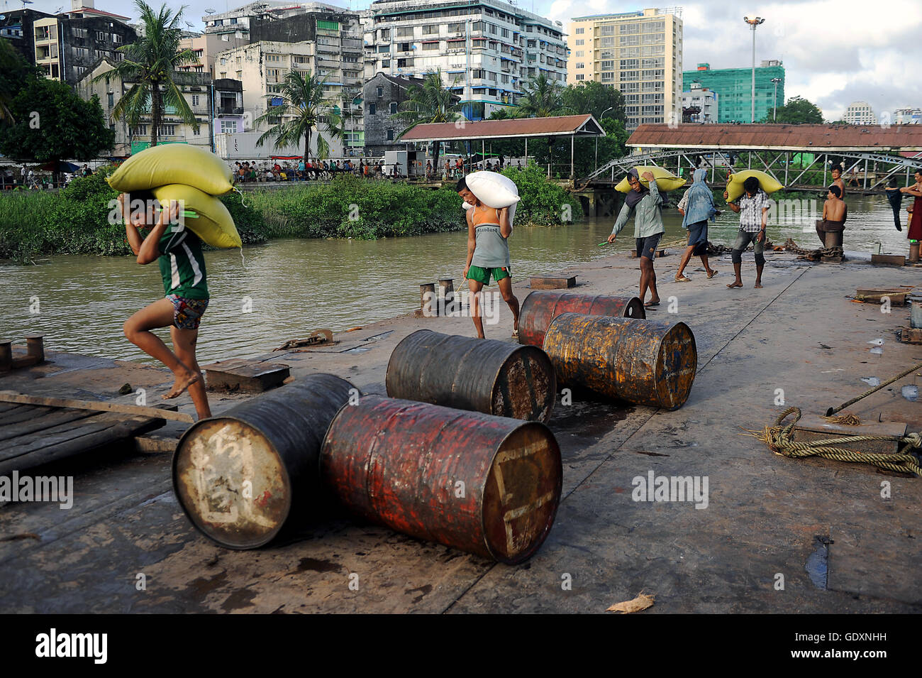 Day laborers in Yangon Stock Photo - Alamy