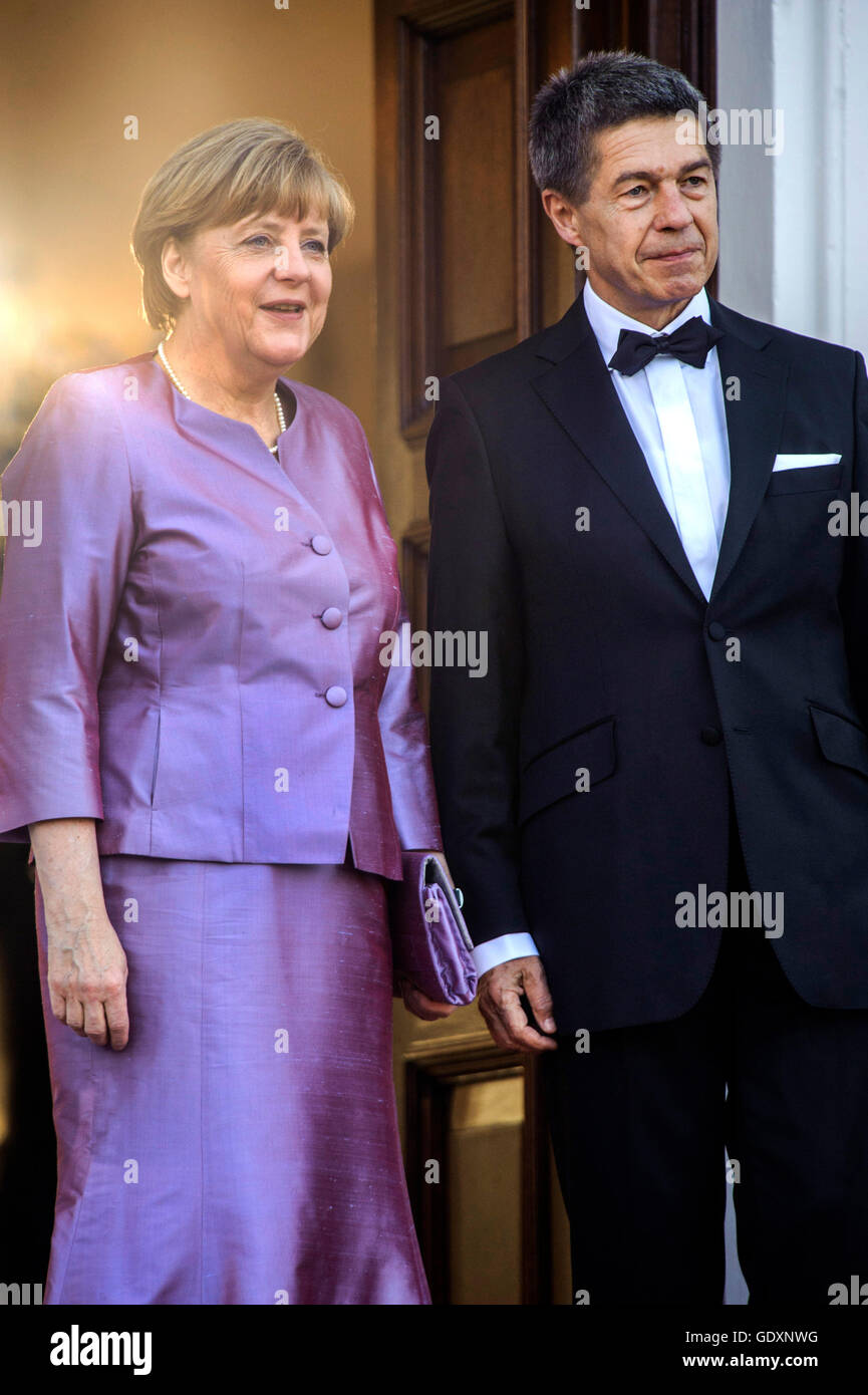 Prof Dr Joachim Sauer Stock Photos & Prof Dr Joachim Sauer Stock Images ...