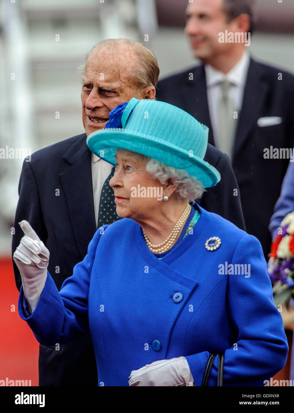 Queen elizabeth ii royal personality hi-res stock photography and ...