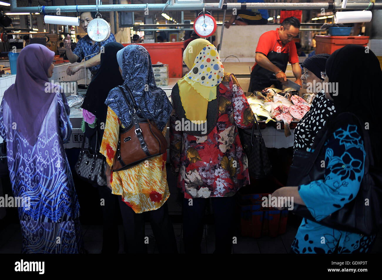 Pasar Gadong Fish market Stock Photo - Alamy