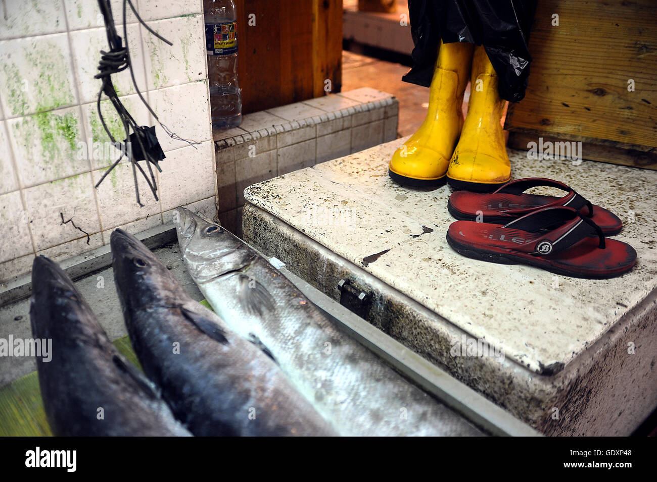 Pasar Gadong Fish market Stock Photo - Alamy
