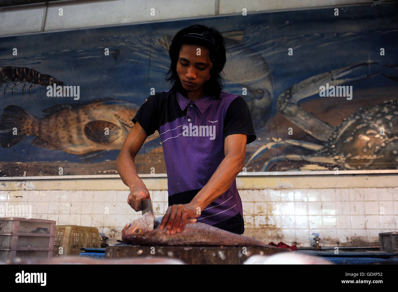 Pasar Gadong Fish market Stock Photo - Alamy