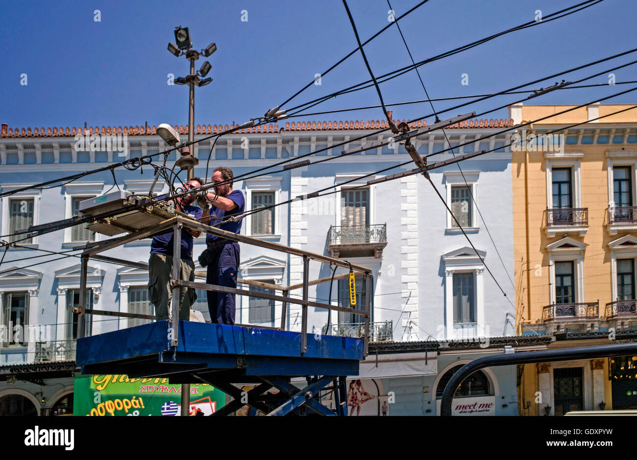 Overhead line repair hi-res stock photography and images - Alamy