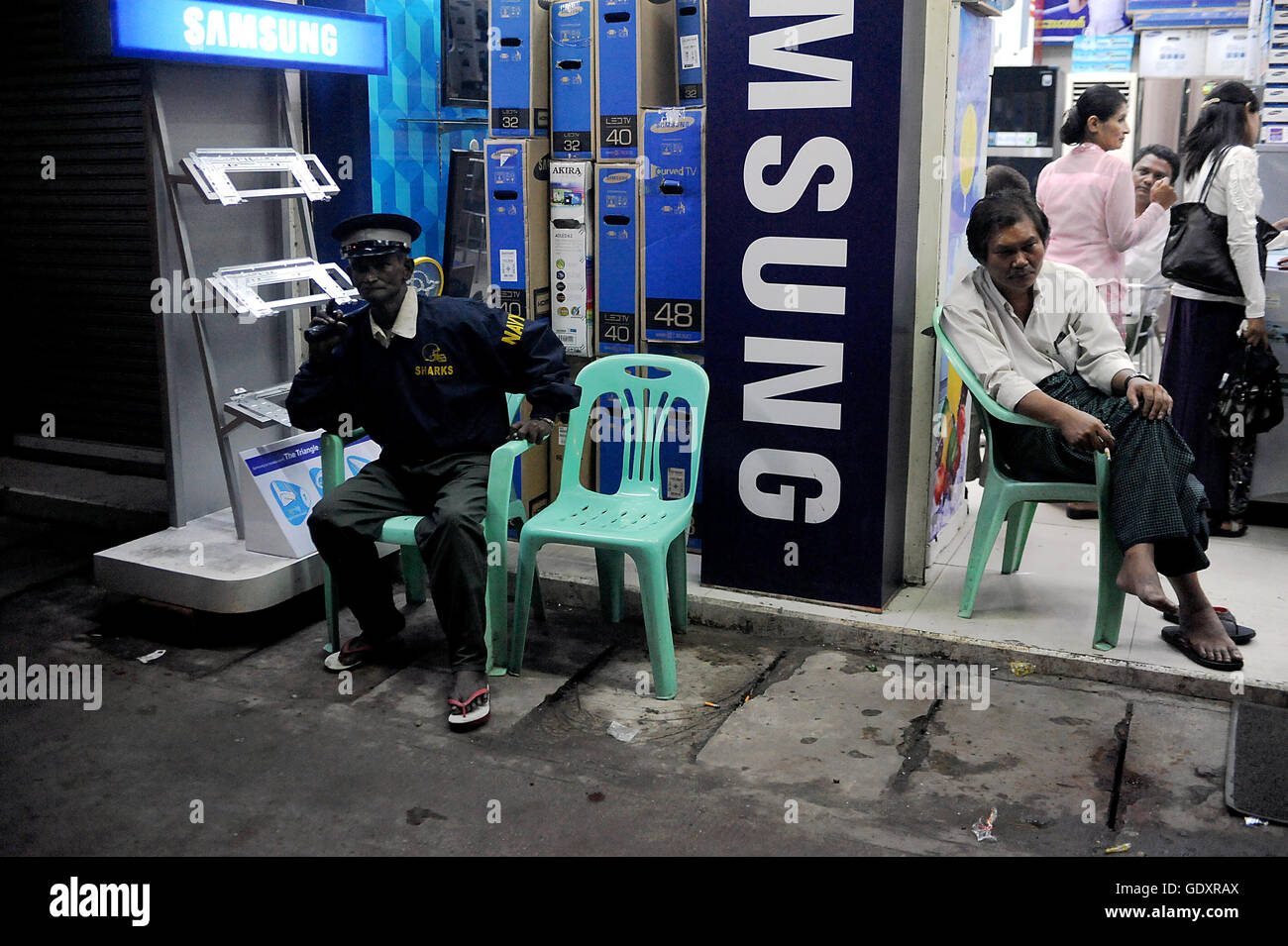 MYANMAR. Yangon. 2014. Security guard Stock Photo - Alamy