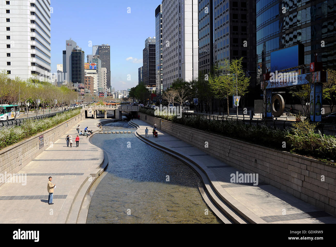 SOUTH KOREA. Seoul. 2013. Cheonggyecheon stream Stock Photo - Alamy