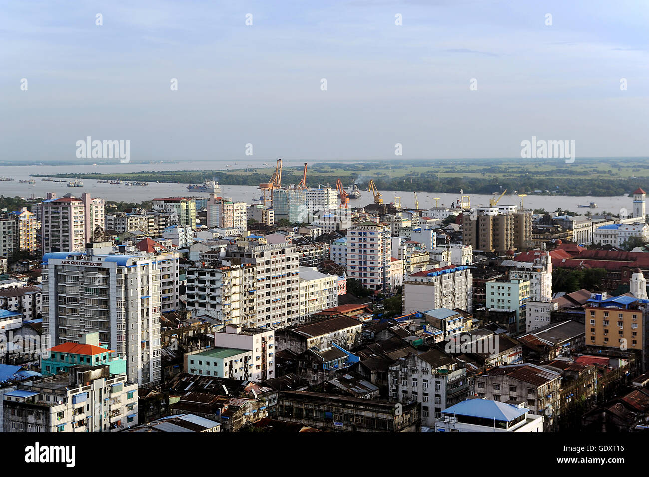 Centre yangons hi-res stock photography and images - Alamy