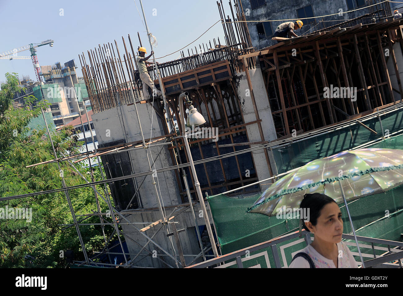 MYANMAR. Yangon. 2015. Building site Stock Photo - Alamy