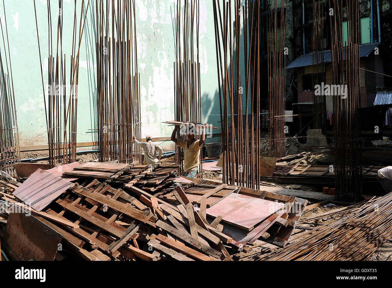 MYANMAR. Yangon. 2015. Building site Stock Photo - Alamy