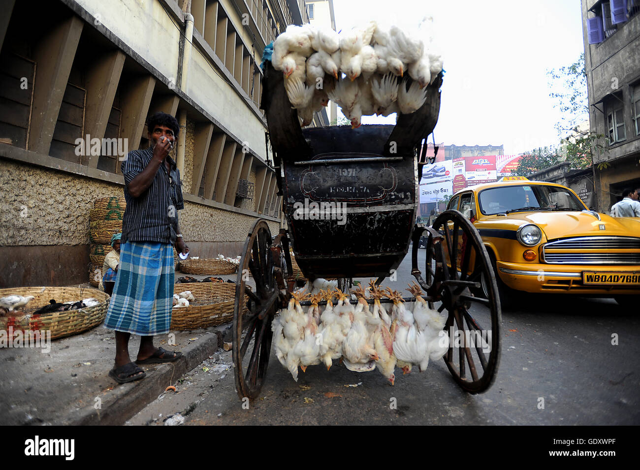 India rickshaw 1900's hi-res stock photography and images - Alamy