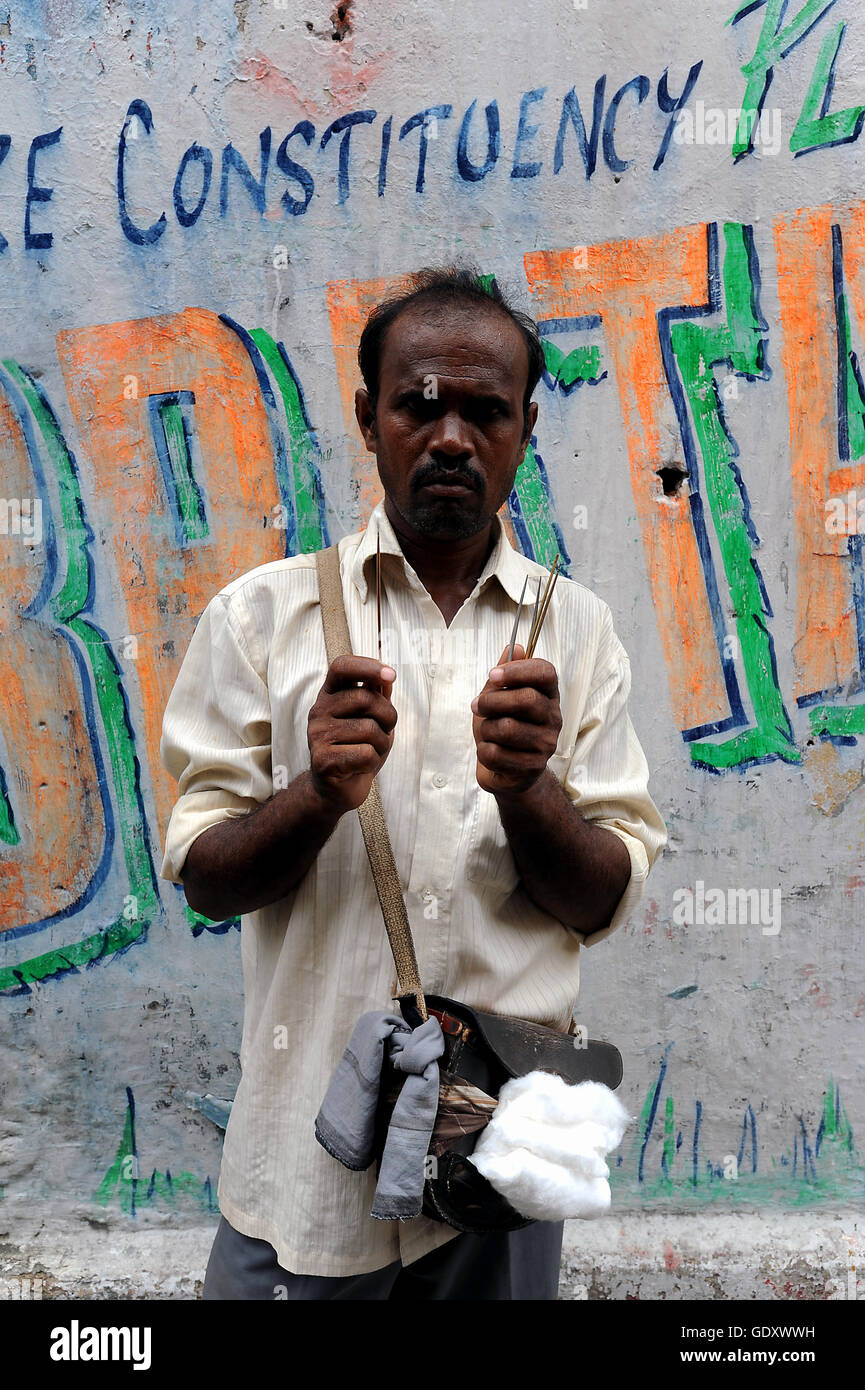 India ear cleaner hi-res stock photography and images - Alamy