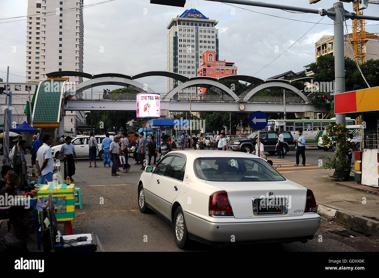 MYANMAR. Yangon. 2014. Sule Square Stock Photo - Alamy