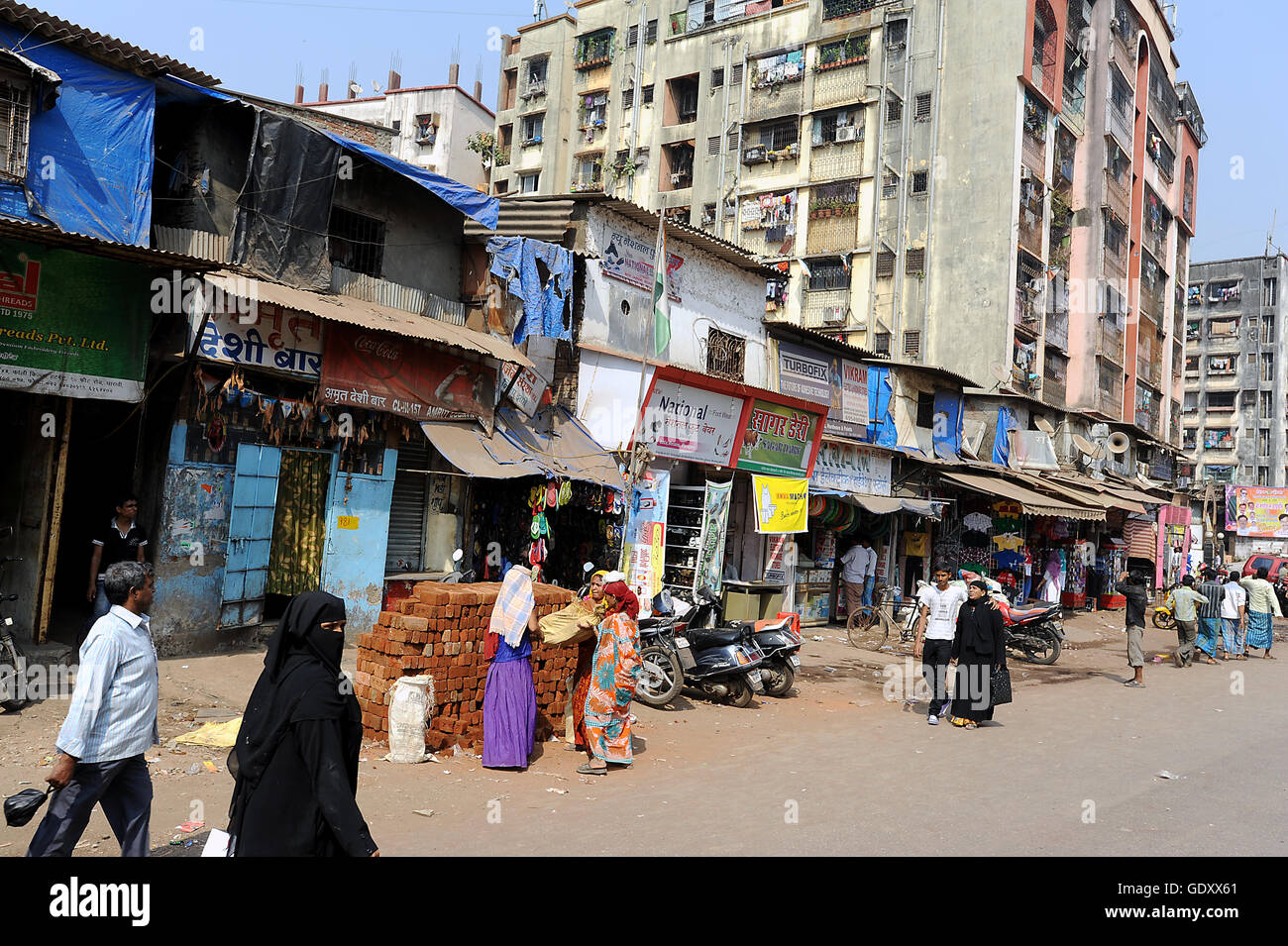 INDIA. Mumbai. 2011. Street scene in Dharavi Stock Photo - Alamy