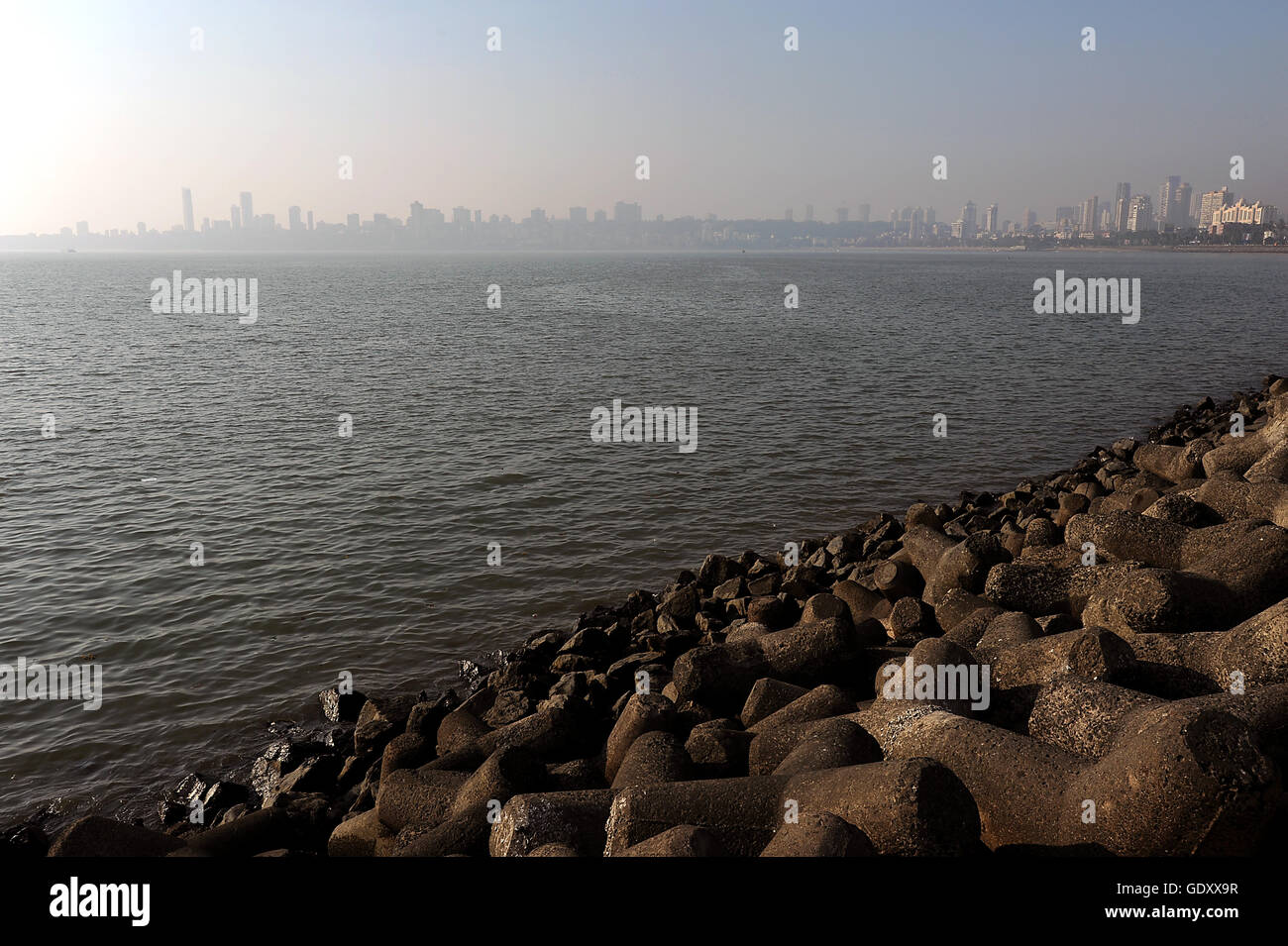 Mumbais coastline hi-res stock photography and images - Alamy