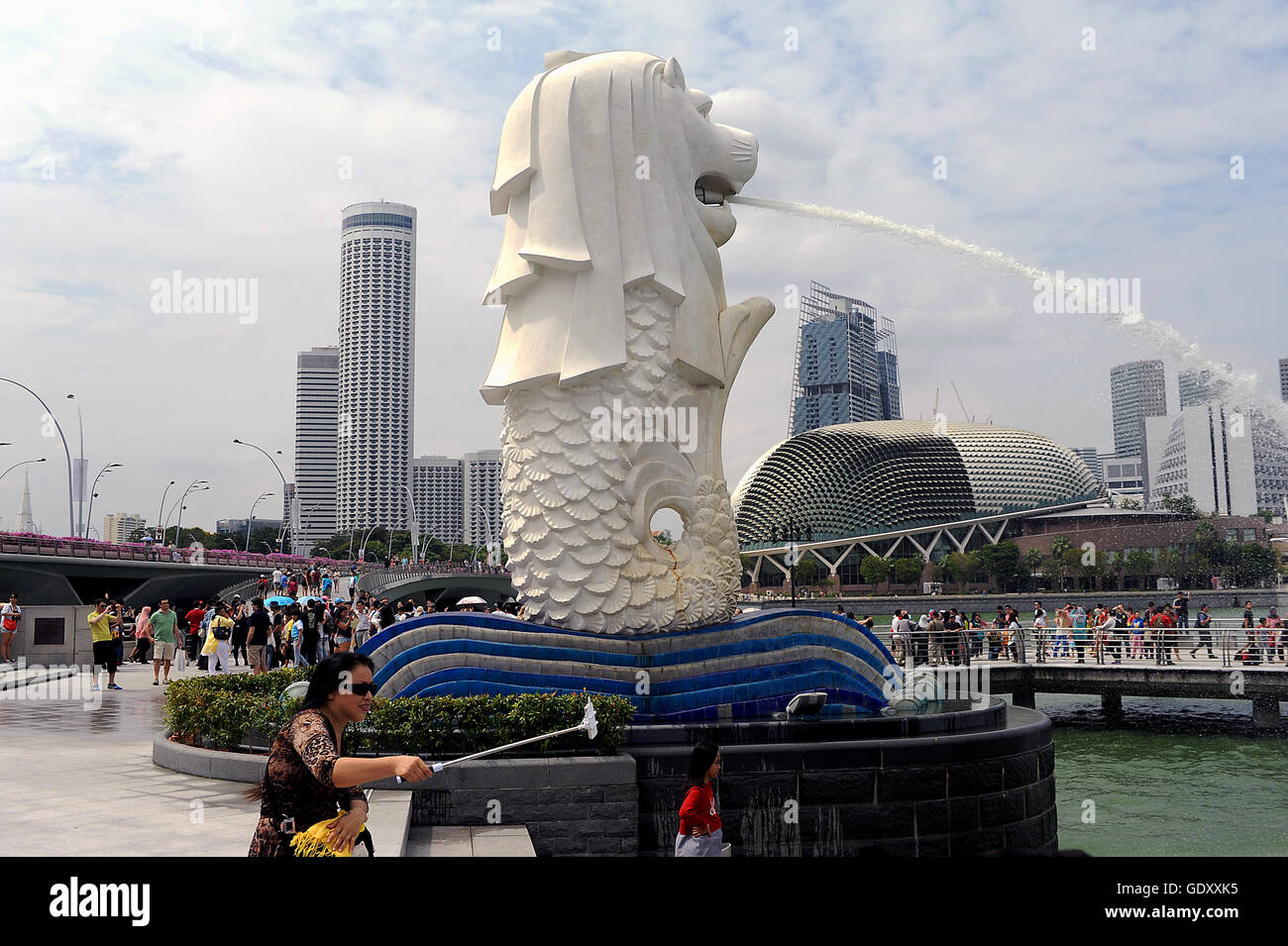 Merlion park hi-res stock photography and images - Alamy