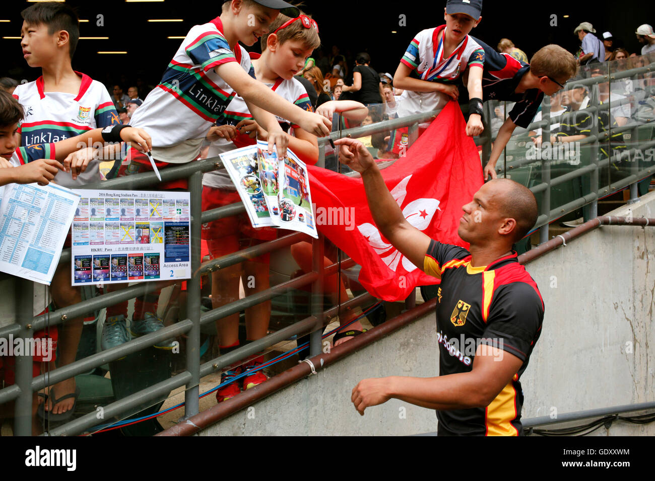 2016 deutsche fans hi-res stock photography and images - Alamy