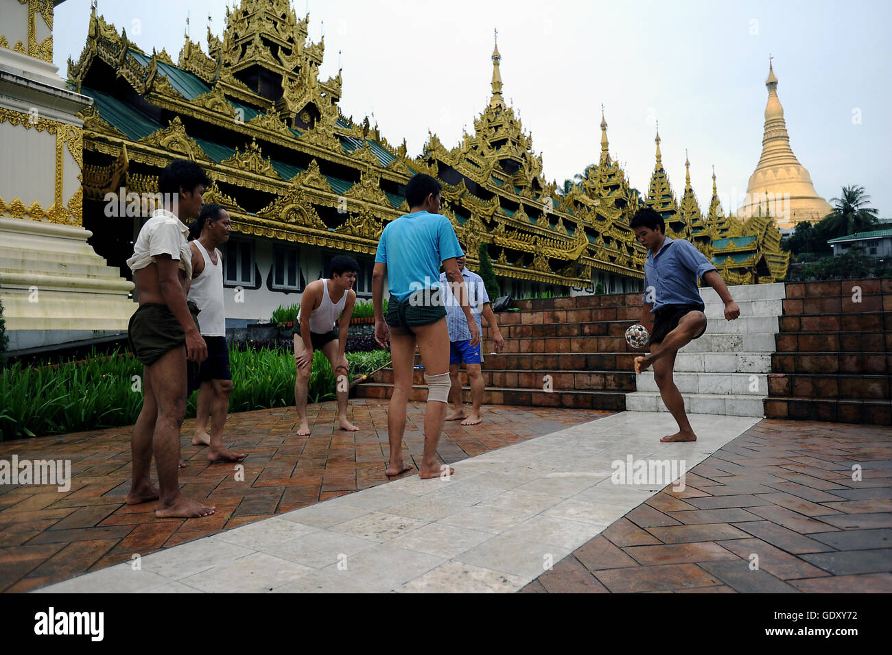 Chinlone hi-res stock photography and images - Alamy