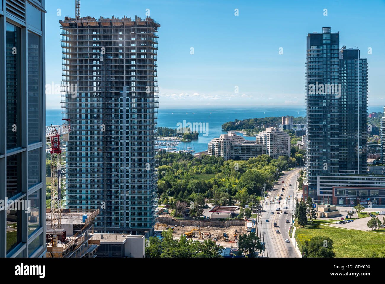 Canada condo building hi-res stock photography and images - Alamy
