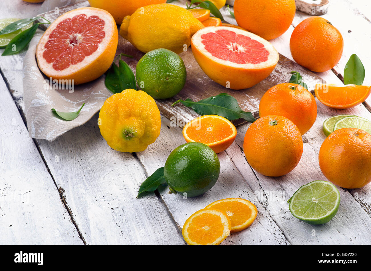 Different cut citrus fruits hi-res stock photography and images - Alamy