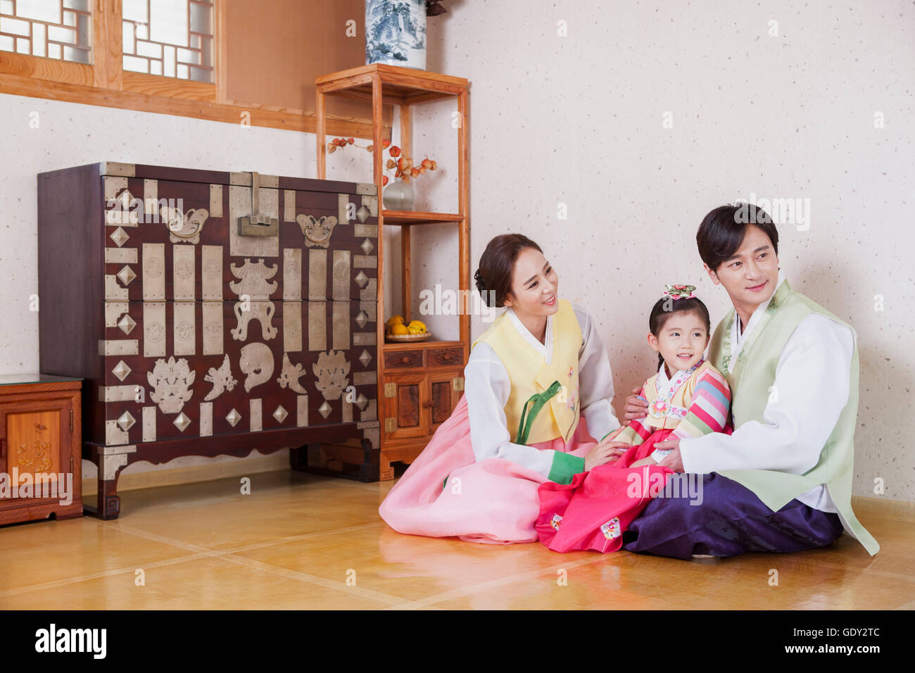 Traditional parents hi-res stock photography and images - Alamy