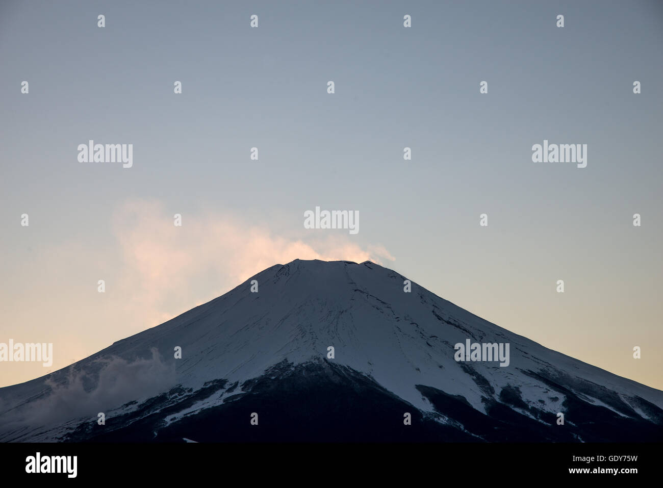 Snowcap peak hi-res stock photography and images - Alamy