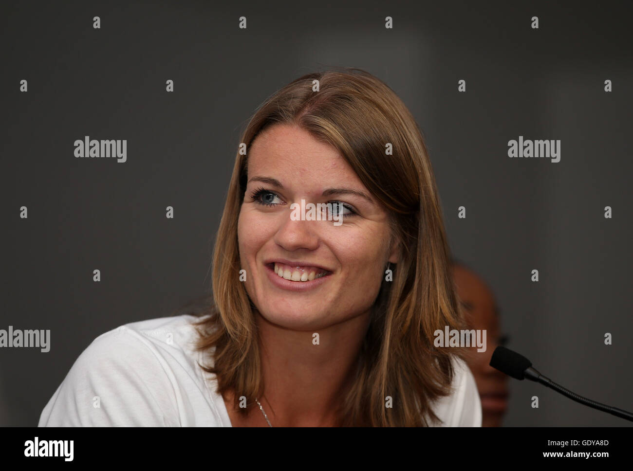 Dafne schippers bridge hi-res stock photography and images - Alamy