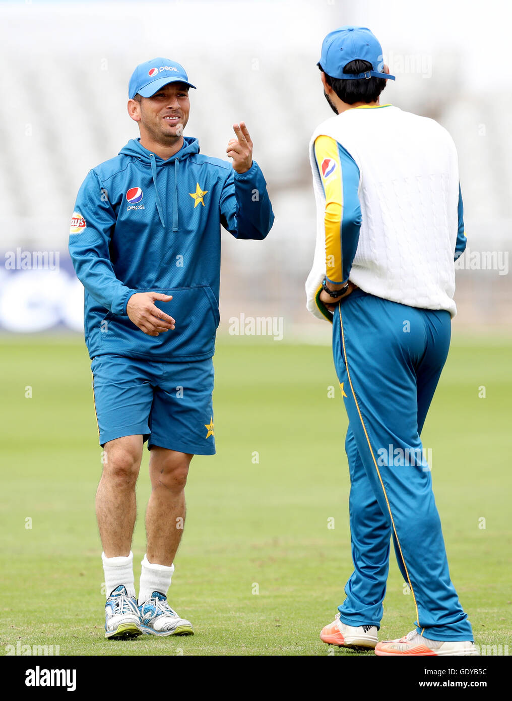 Pakistan's Yasir Shah (left) and Misbah-ul-Haq during the nets session ...