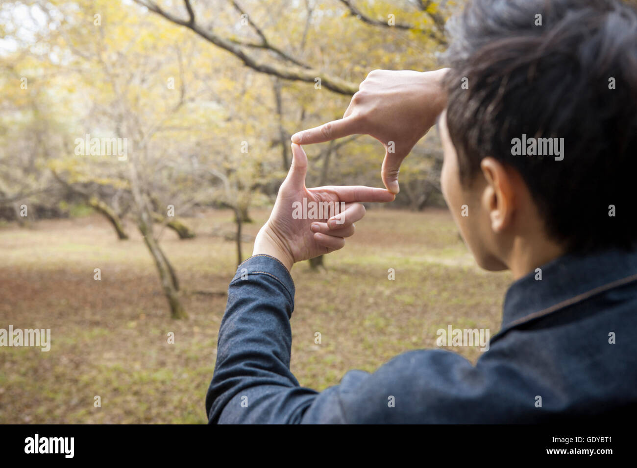 Frame making hi-res stock photography and images - Alamy