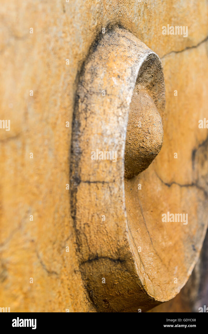 Cracked spiral statue Stock Photo - Alamy Cracked spiral statue Stock Photo - Alamy