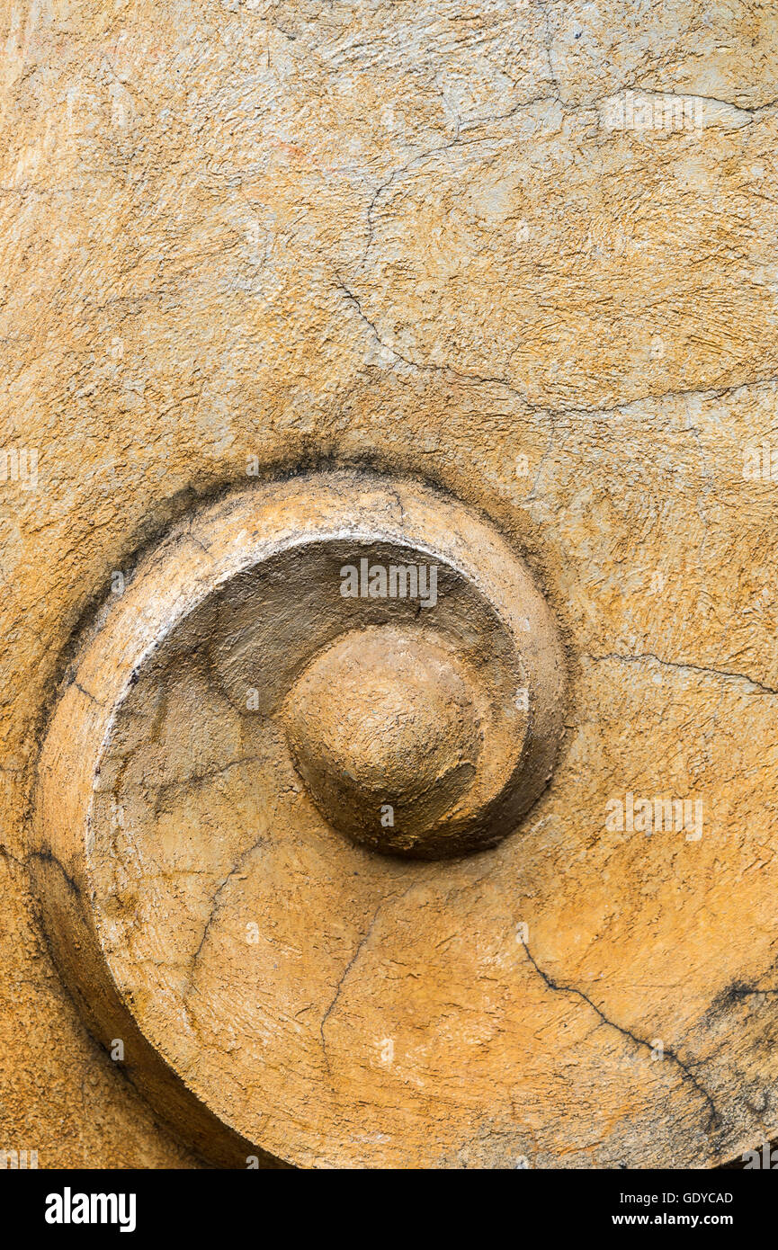 Cracked spiral statue Stock Photo - Alamy Cracked spiral statue Stock Photo - Alamy