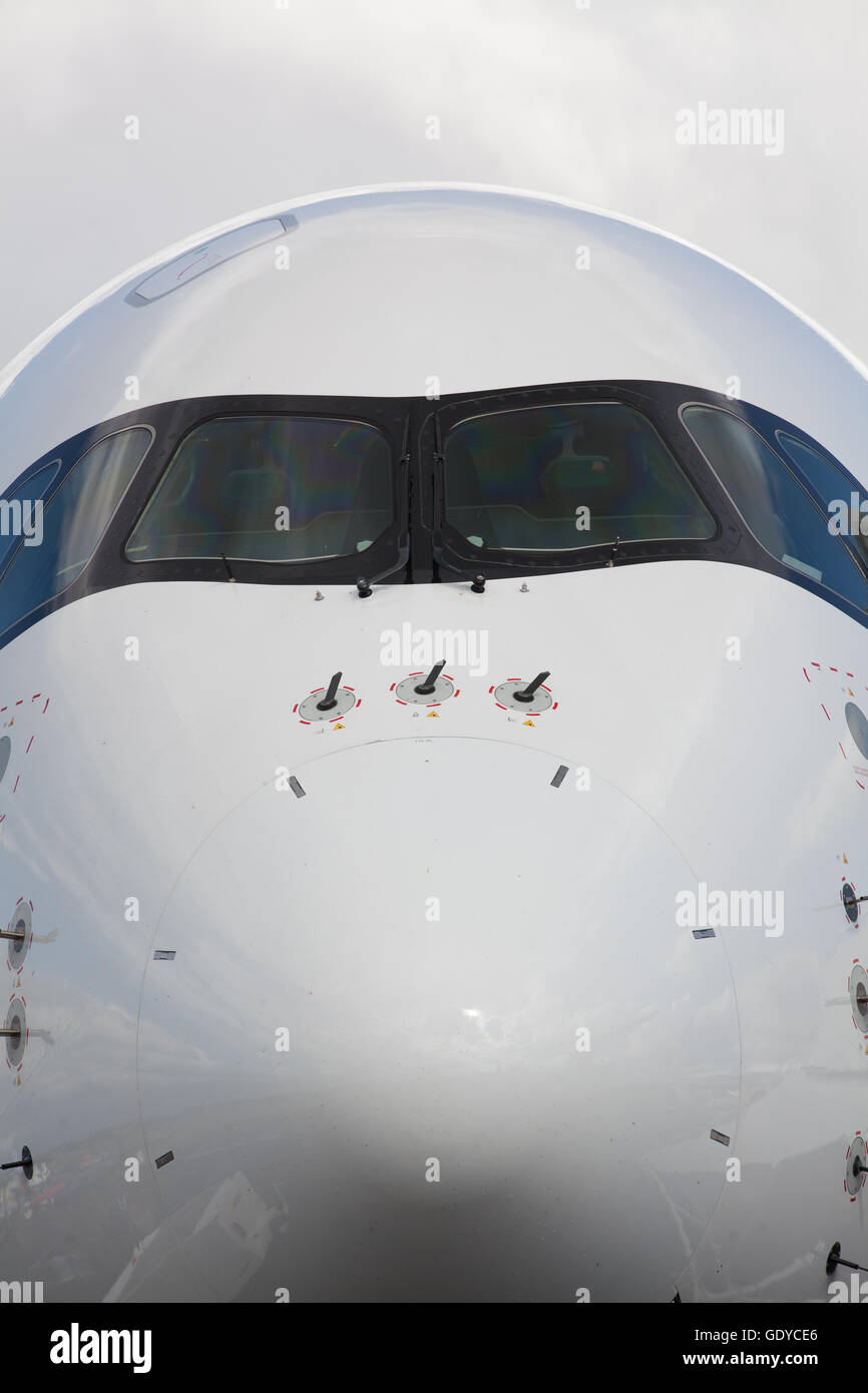 Airbus nose hi-res stock photography and images - Alamy