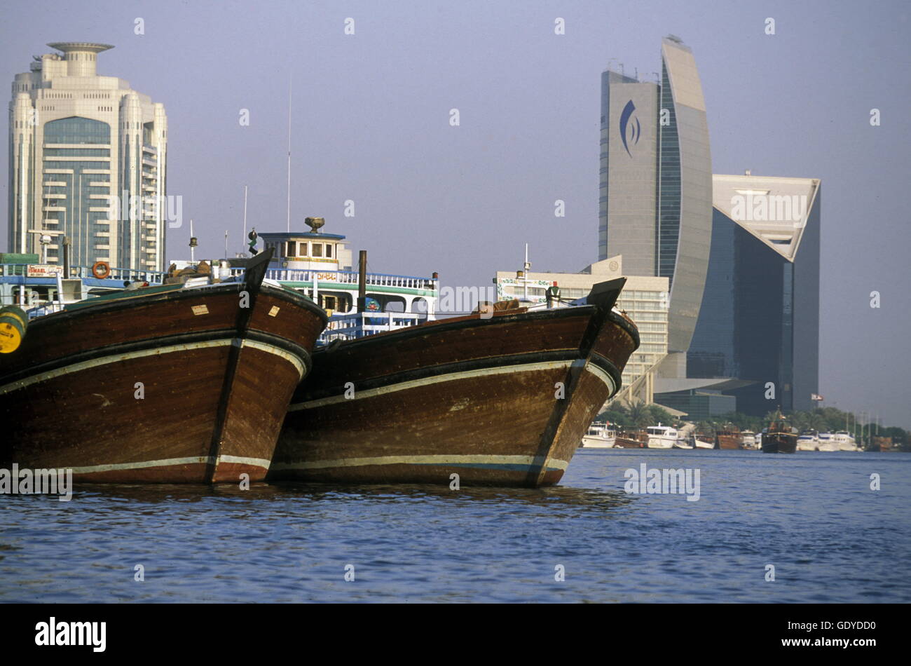 Mittlerer osten export hi-res stock photography and images - Alamy