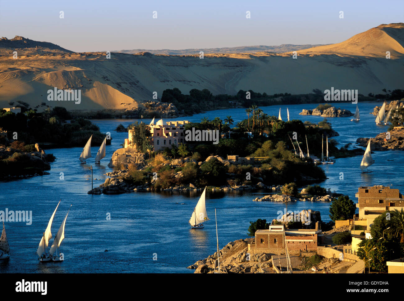 Assouan hi-res stock photography and images - Alamy