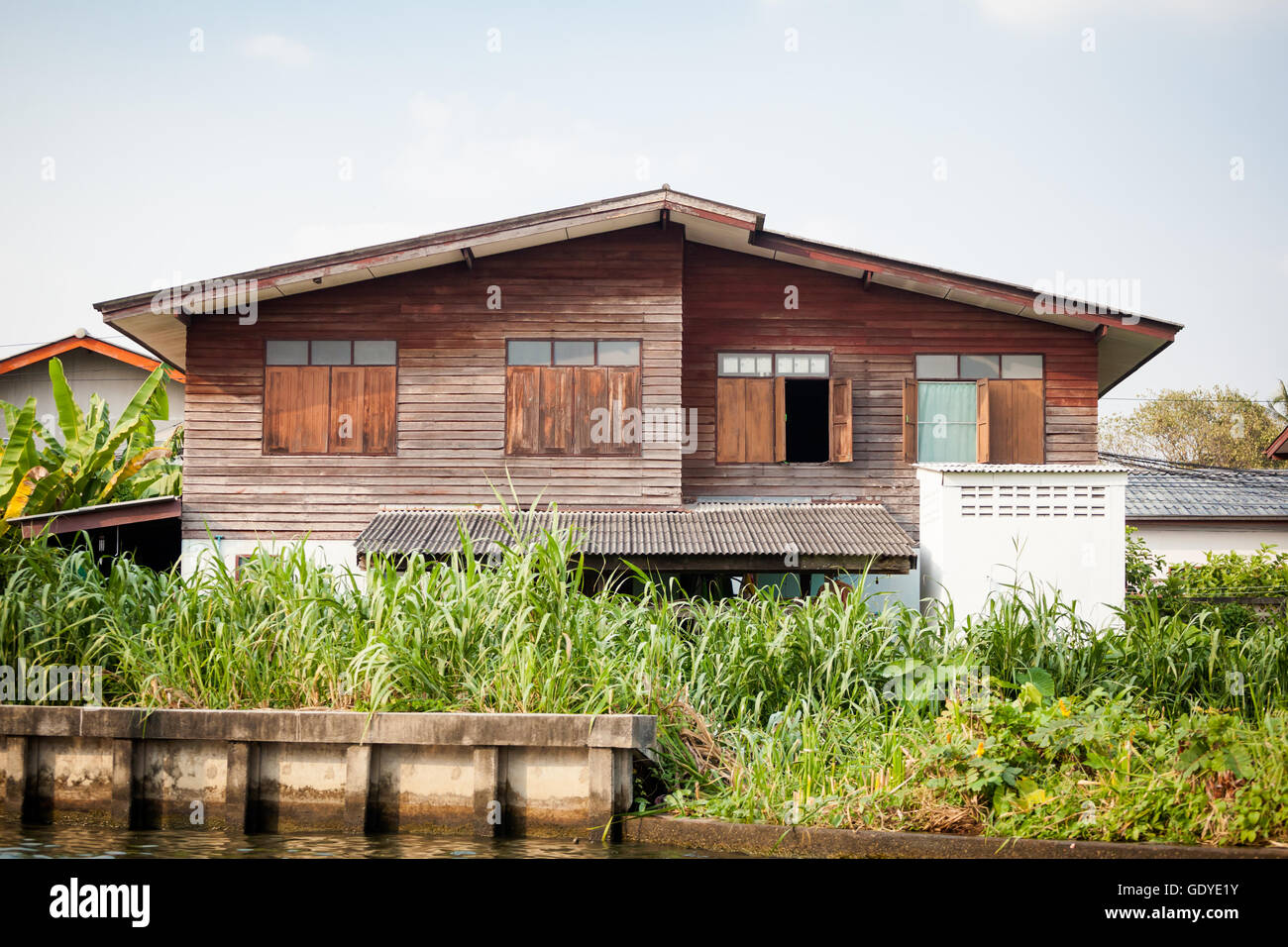 Beautiful view on Bangkok thonburi klongs - exploring the canals on a ...
