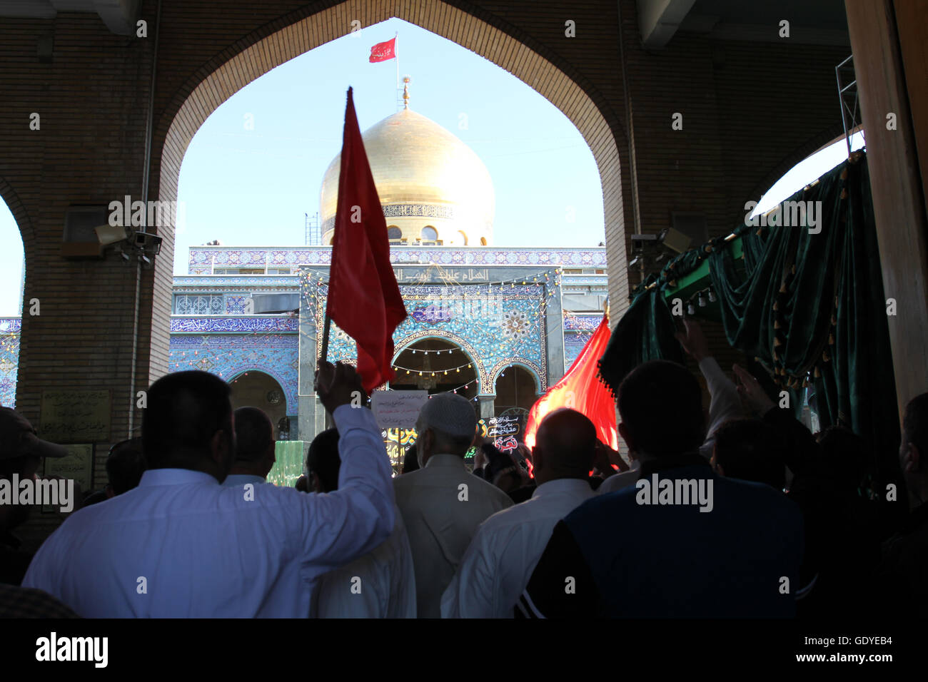 Sayeda Zeinab shrine in Syria Stock Photo - Alamy