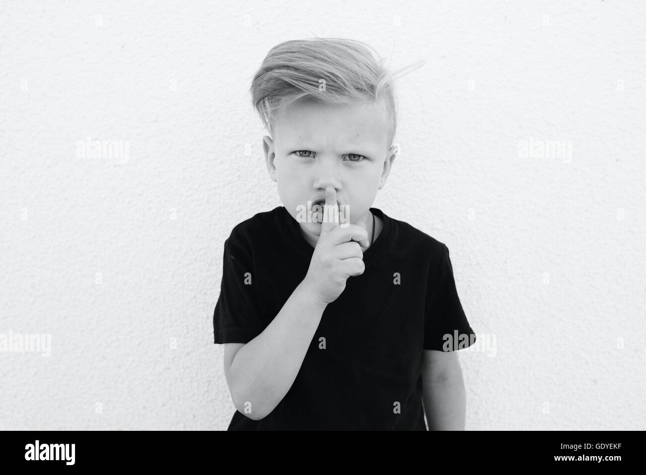 Shhh kid hi-res stock photography and images - Alamy