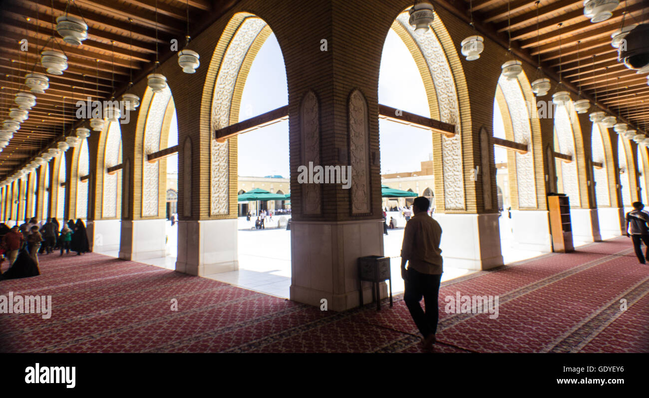 Kufa Mosque It is one of the oldest mosques in the Islamic Iraq, for ...