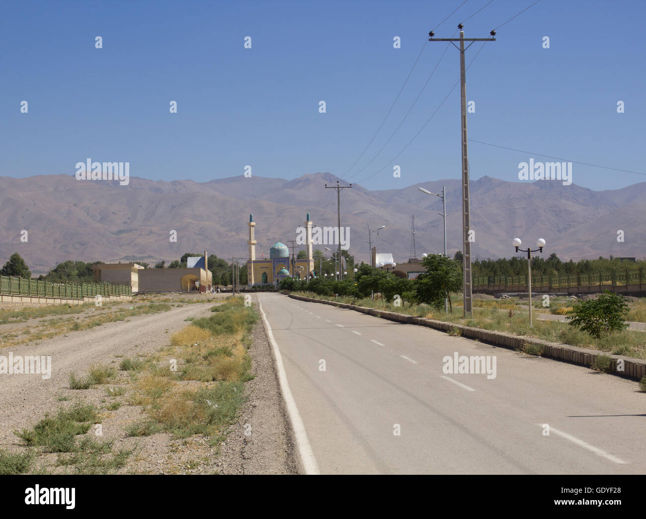 Picture of Shrine of Yahya ibn Musa Al Kazim in the Iranian city of ...