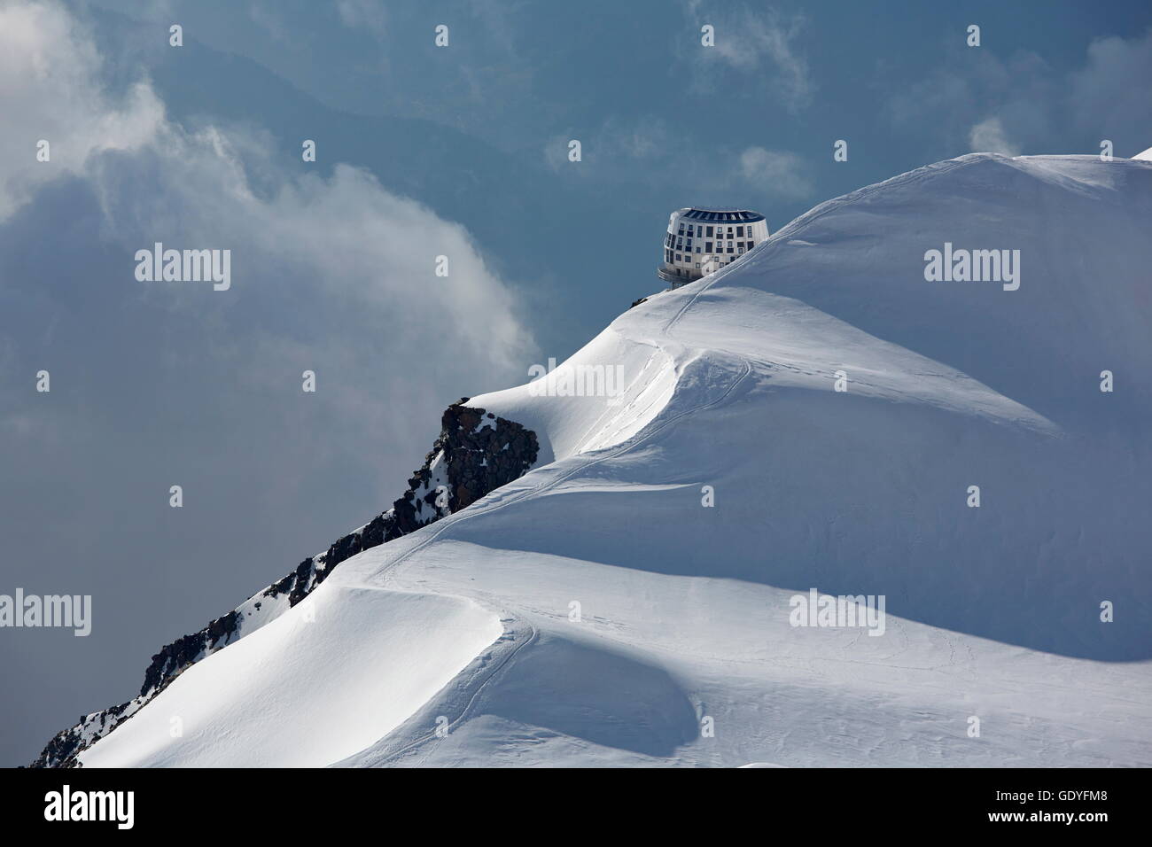 Refuge du gouter chamonix hi-res stock photography and images - Alamy