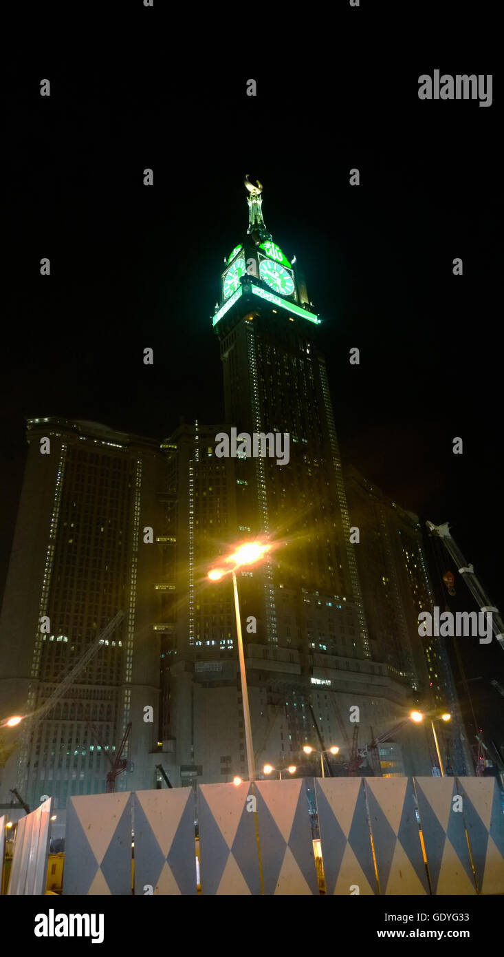 Mecca clock tower hi-res stock photography and images - Alamy