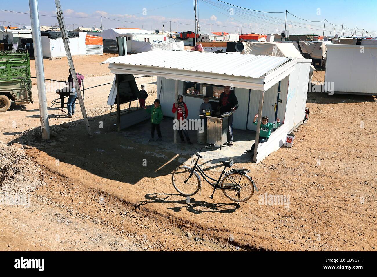 The refugee camp Zaatari in Jordan is one of the world's largest ...
