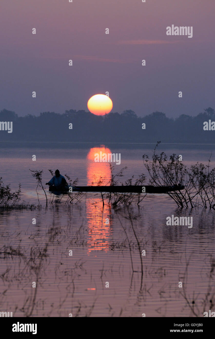 a fishermen on the Lake Amnat Charoen in the city of Amnat Charoen in ...