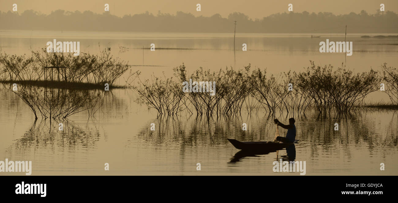 a fishermen on the Lake Amnat Charoen in the city of Amnat Charoen in ...
