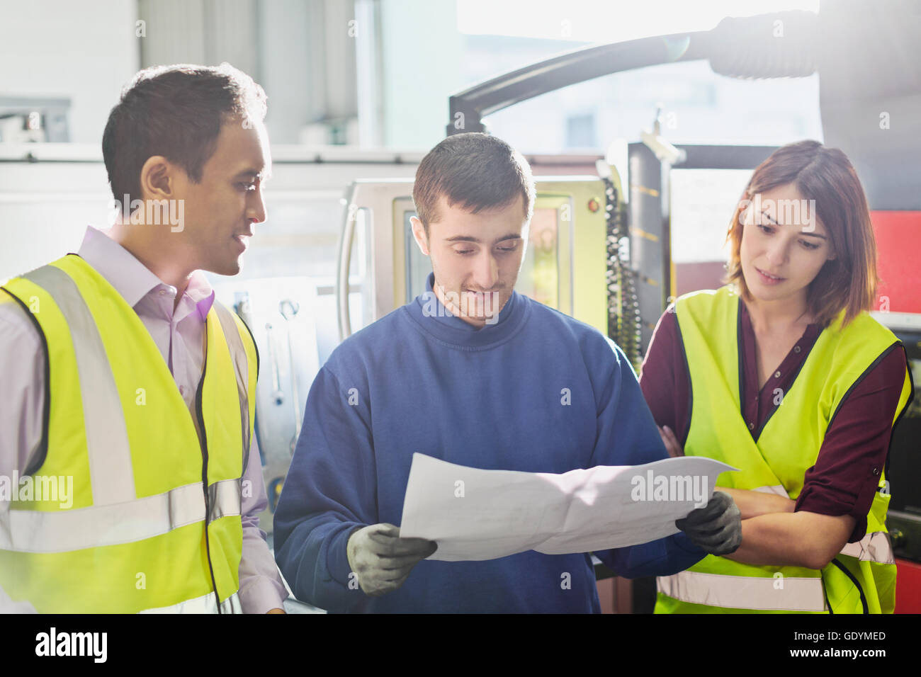 Manager meeting factory worker hi-res stock photography and images - Alamy