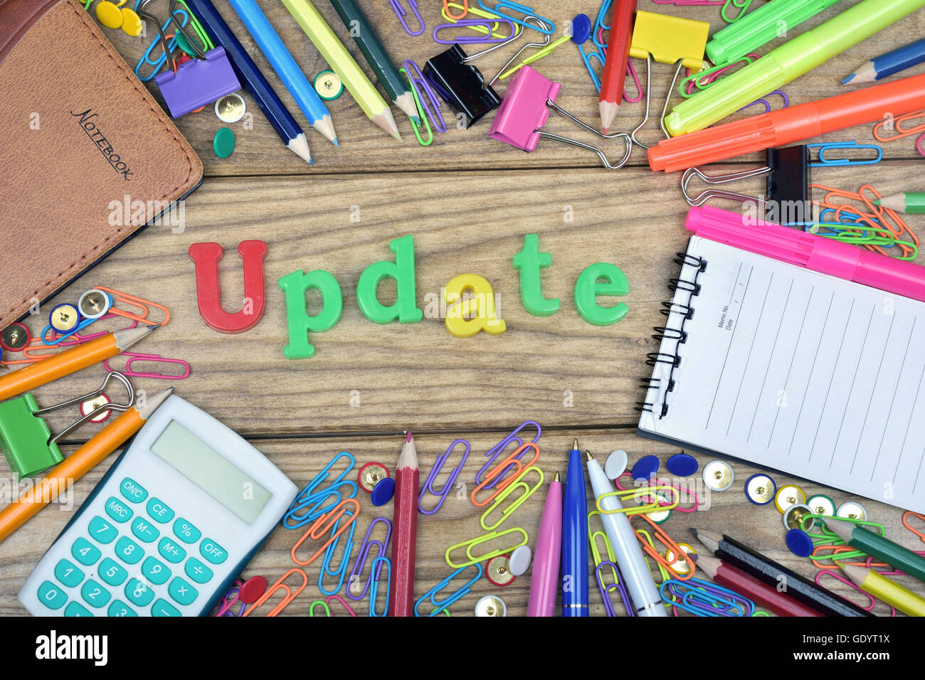 Update message on desktop hi-res stock photography and images - Alamy