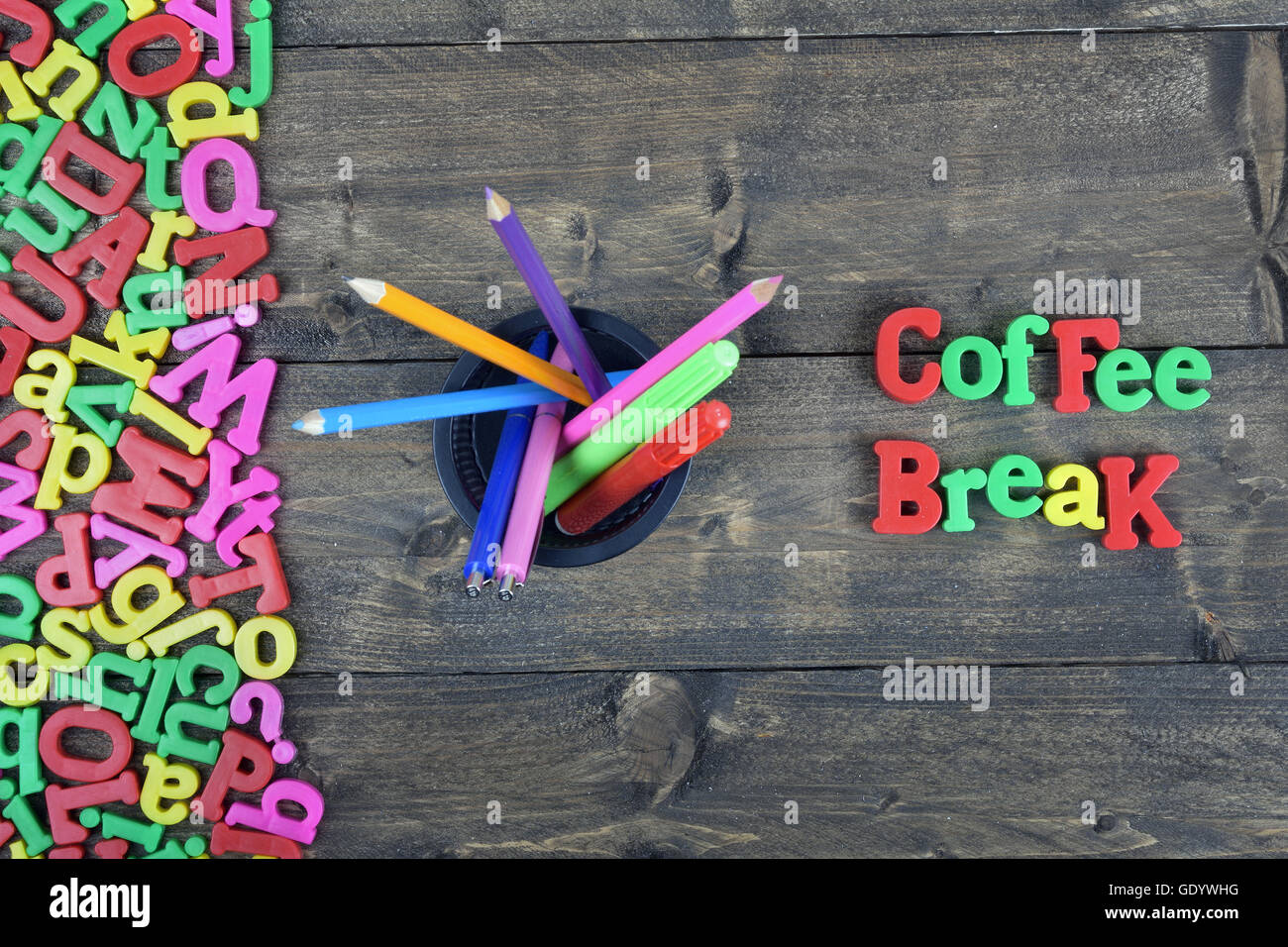 Coffee break word on wooden table Stock Photo - Alamy