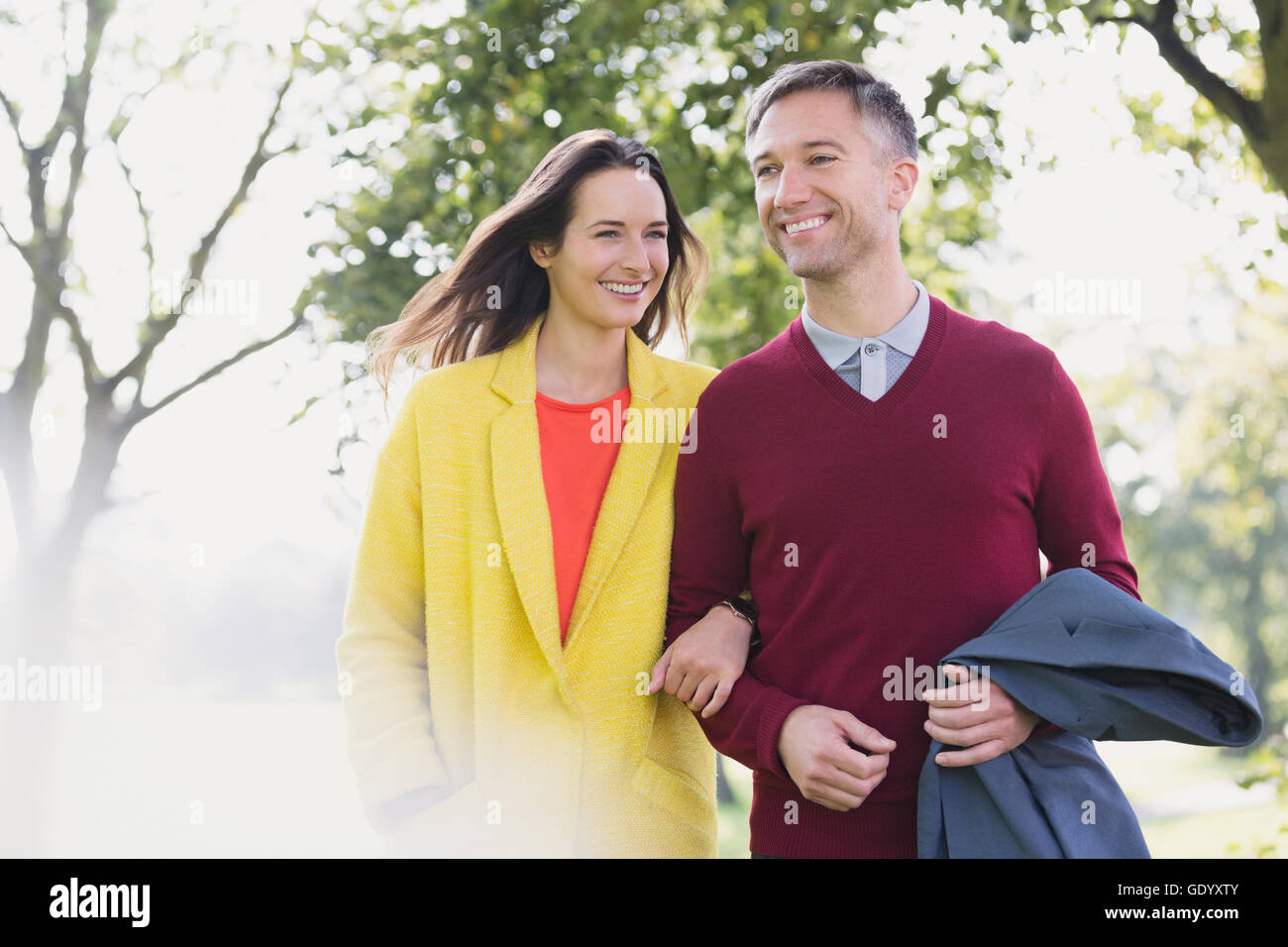 Arm in arm his hi-res stock photography and images - Alamy