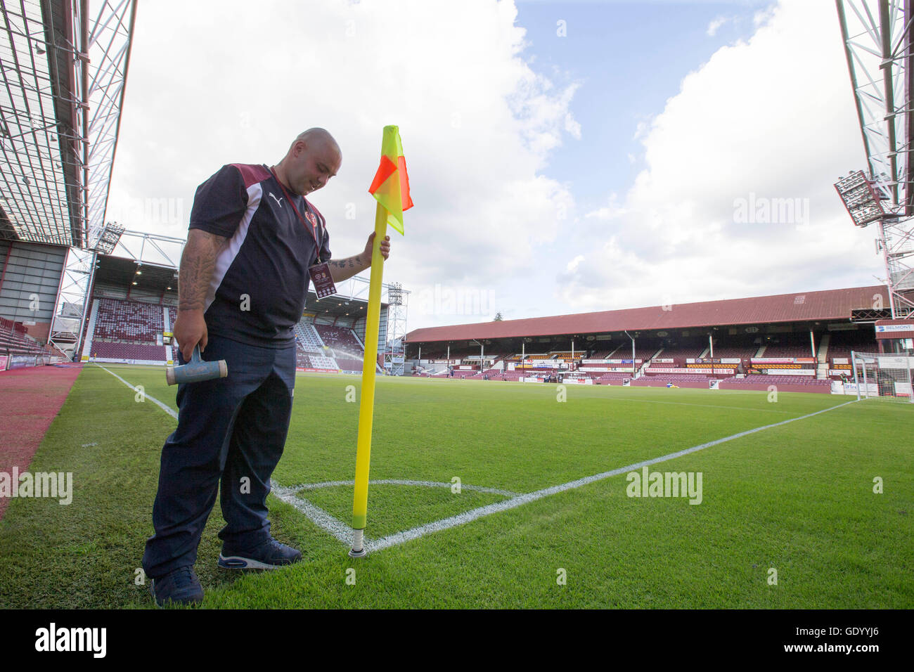 Soccer football heart of midlothian gv hi-res stock photography and ...